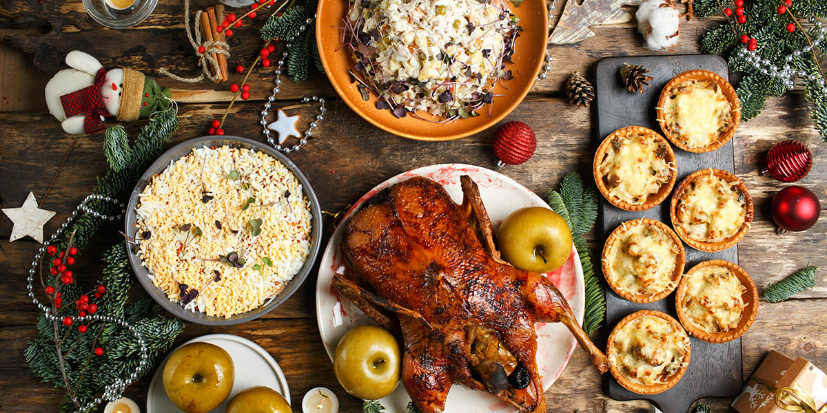 Бюджетный стол на Новый год: 10 рецептов с ценами